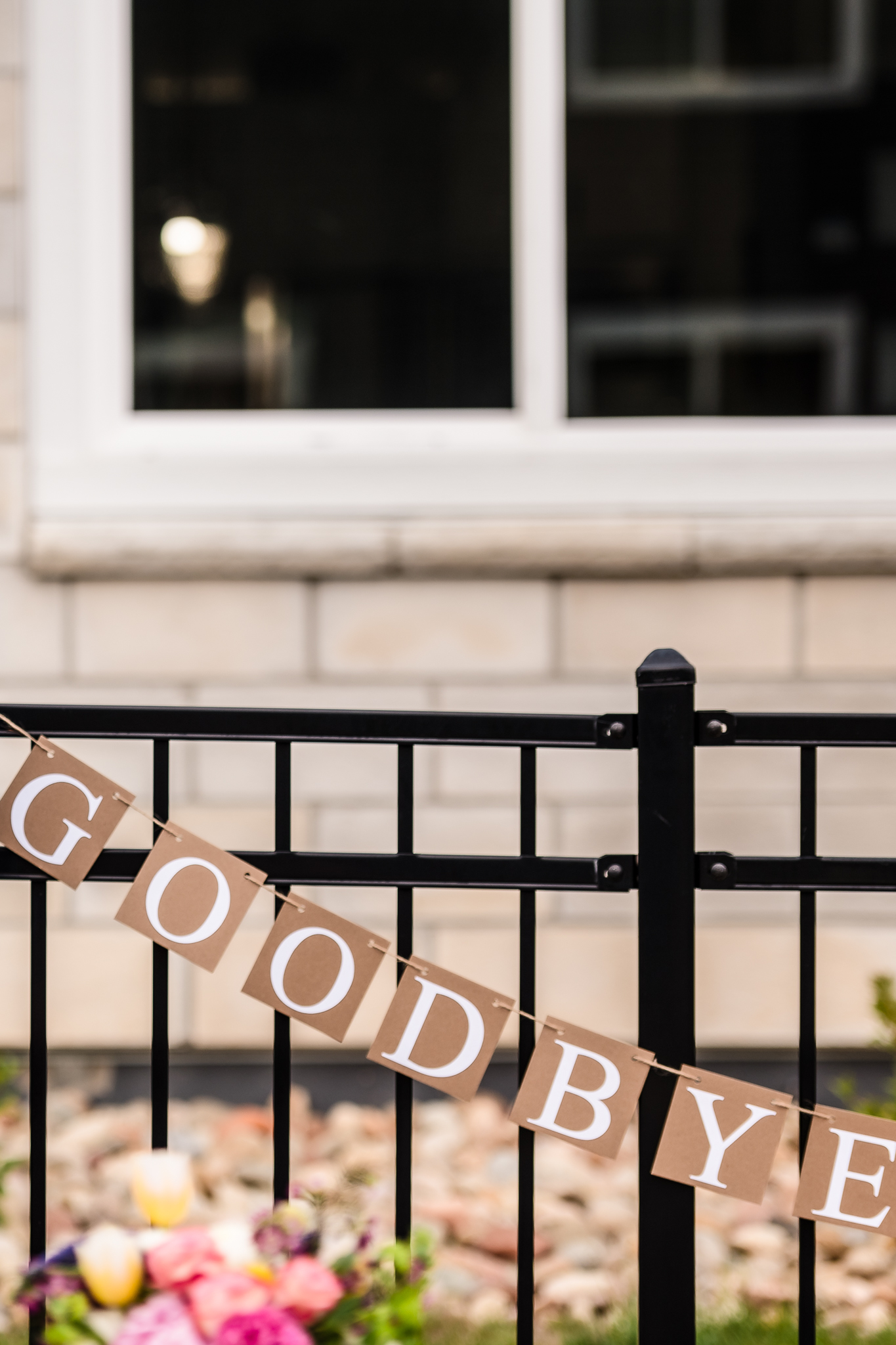 How to Throw the Best Going Away Party & Get Great Photos